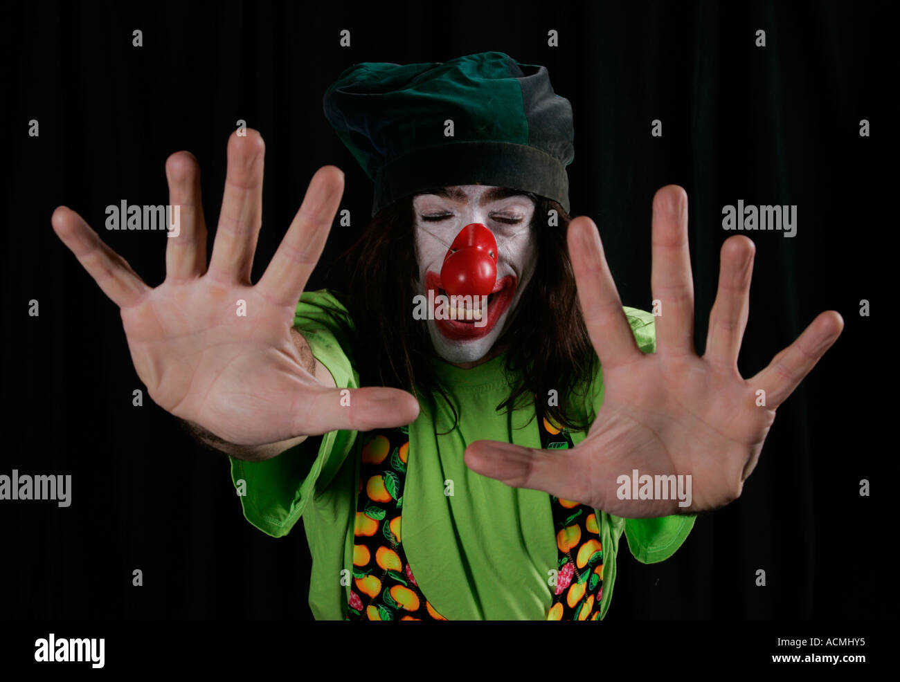 actor comedian comedy hat color colour costume amusement dumbfound ...