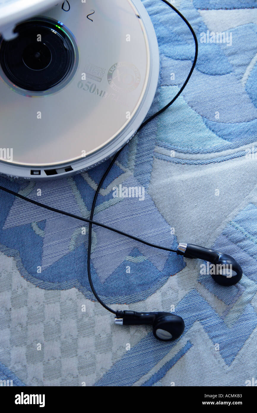 reader cd read write dvd music listen ear walk walkman Stock Photo - Alamy