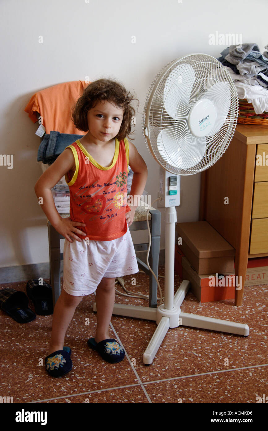 Ventilator child home hi-res stock photography and images - Alamy