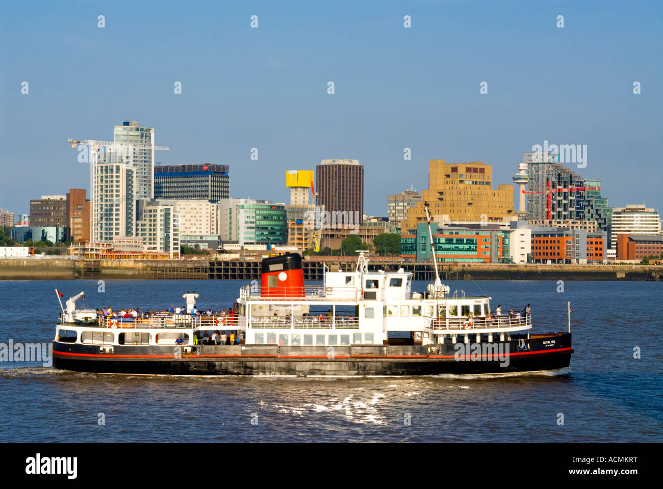 Ferry across mersey hi-res stock photography and images - Alamy