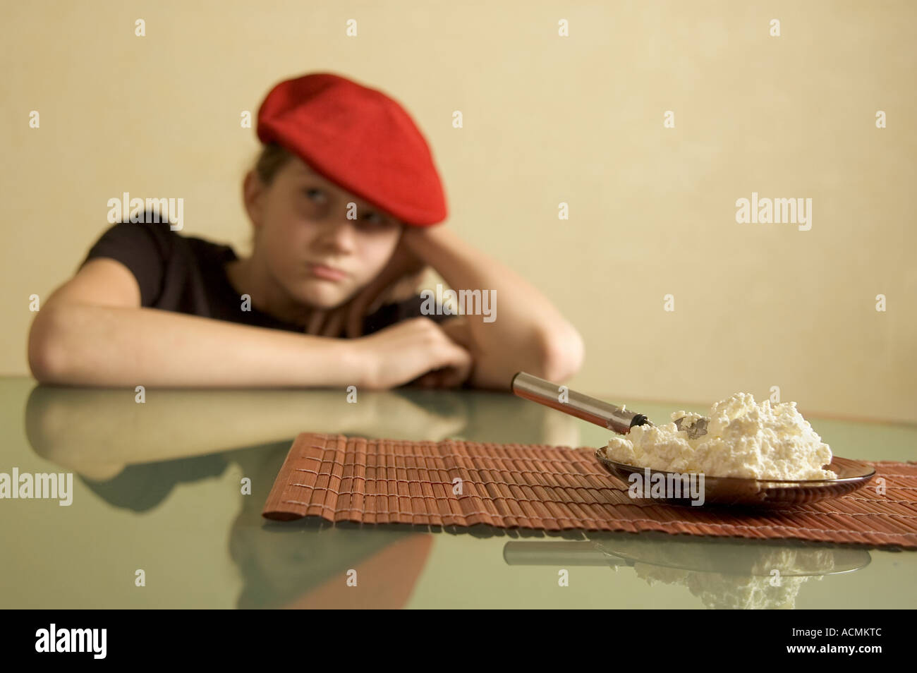 Child girl refuse food hi-res stock photography and images - Alamy