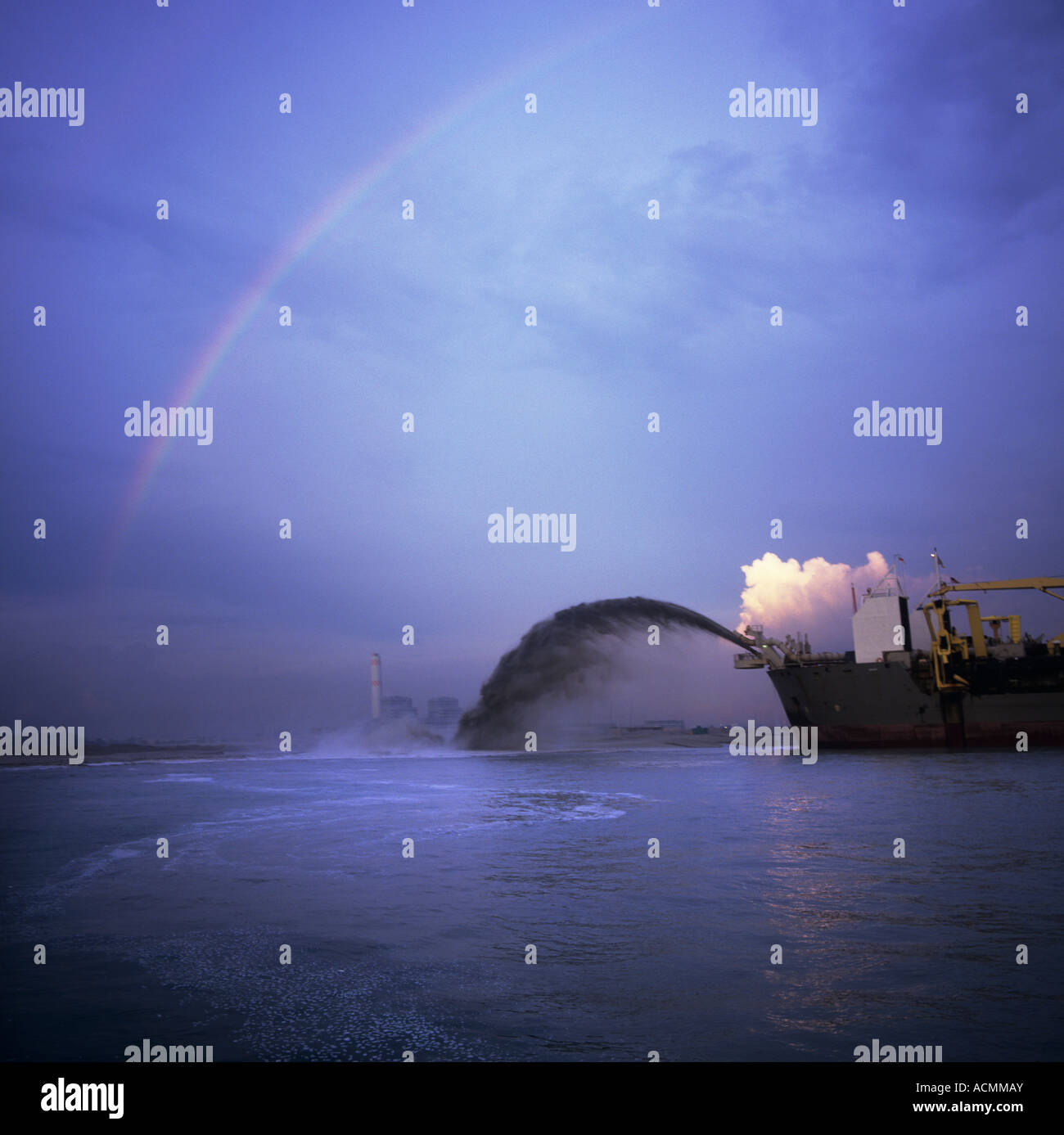 Singapore land reclamation hi-res stock photography and images - Alamy