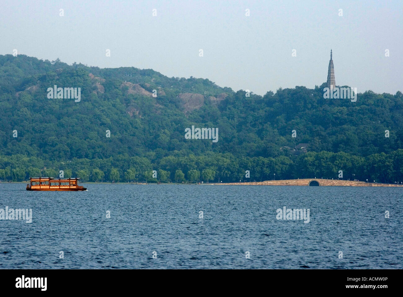 Bai Di Causeway Ancient Stone Bridge and Baoshu Ta Pagoda Xi Hu Lake ...