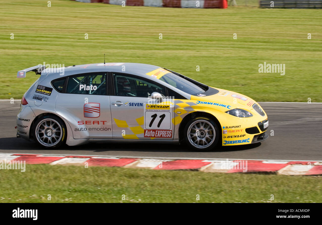 British Touring Car Championship (BTCC) meet at Snetterton July 2007 ...