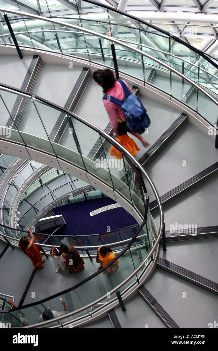 County hall london ramp hi-res stock photography and images - Alamy