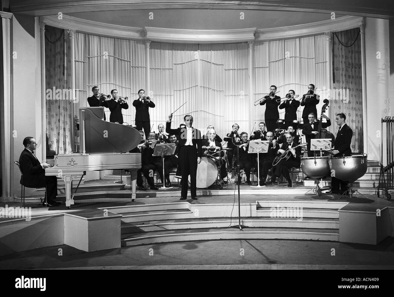 Ambrose and his orchestra hi-res stock photography and images - Alamy