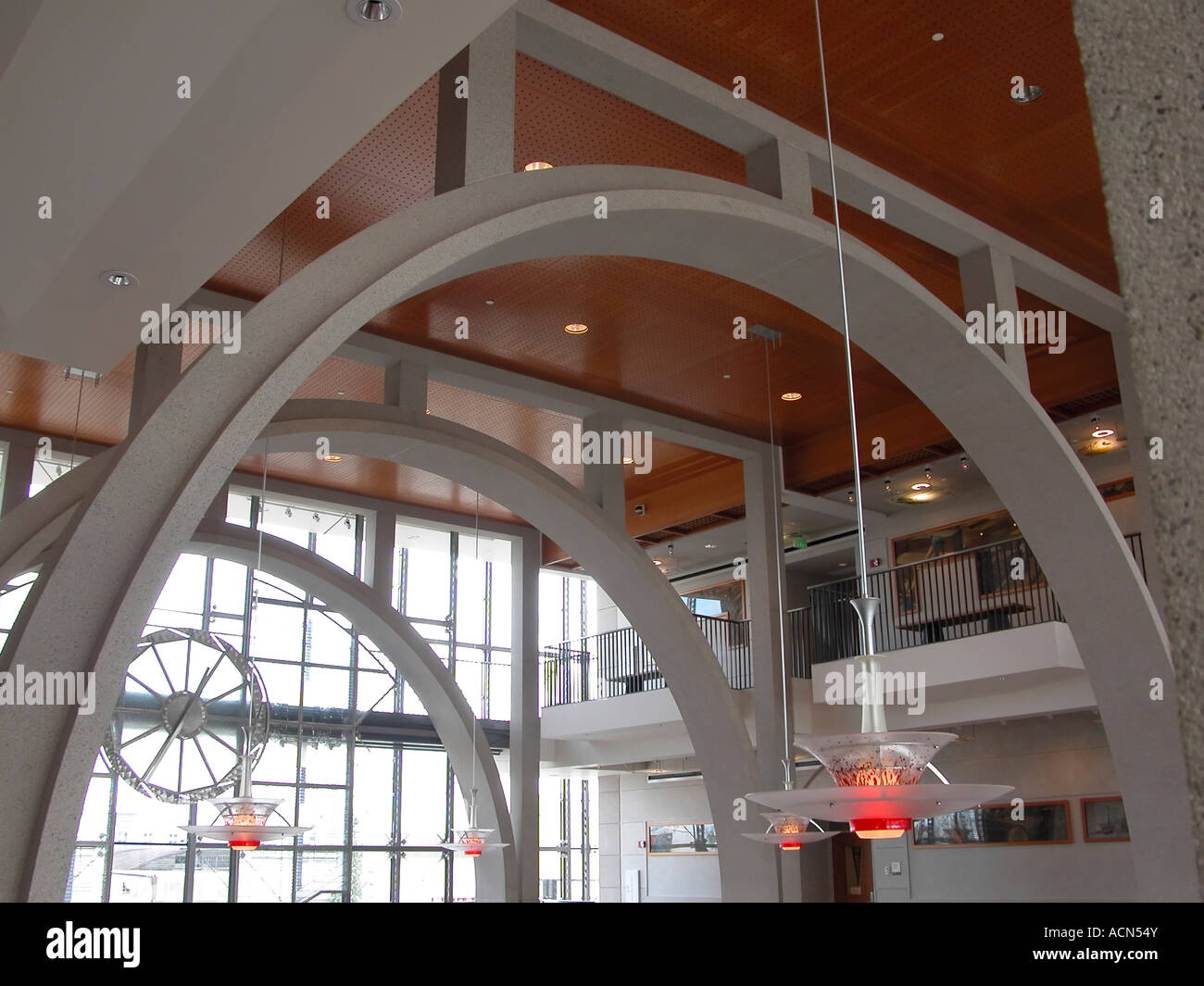 Everett Station - Ceiling Arches Stock Photo - Alamy