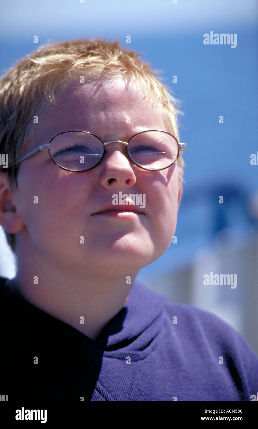 Child thinker hi-res stock photography and images - Alamy