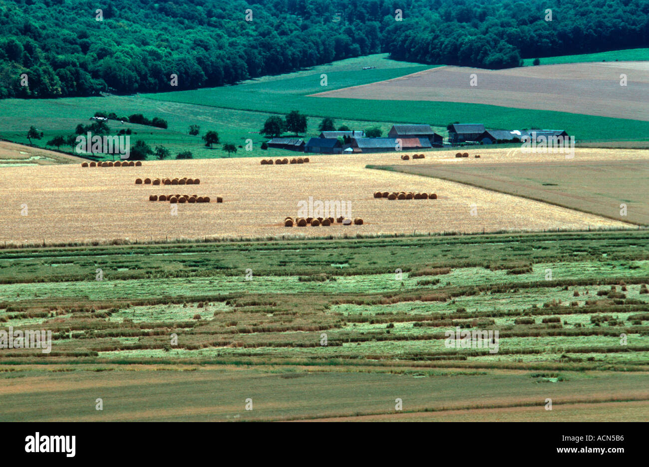 Agriculture haystack hi-res stock photography and images - Alamy