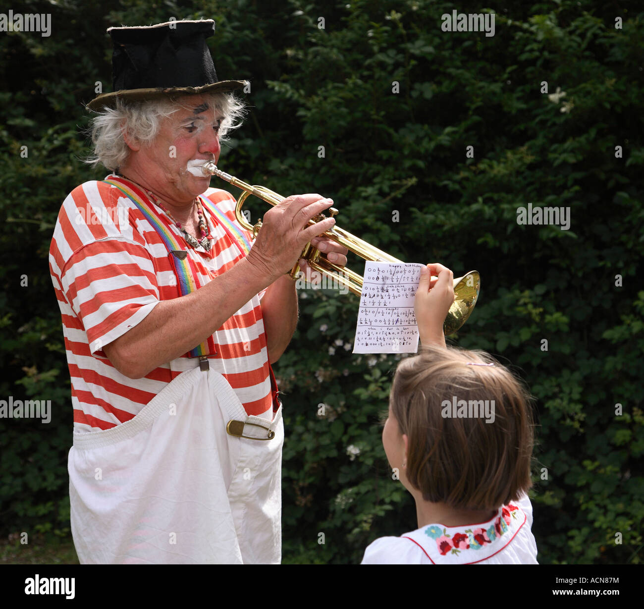 Clown trumpet hi-res stock photography and images - Alamy
