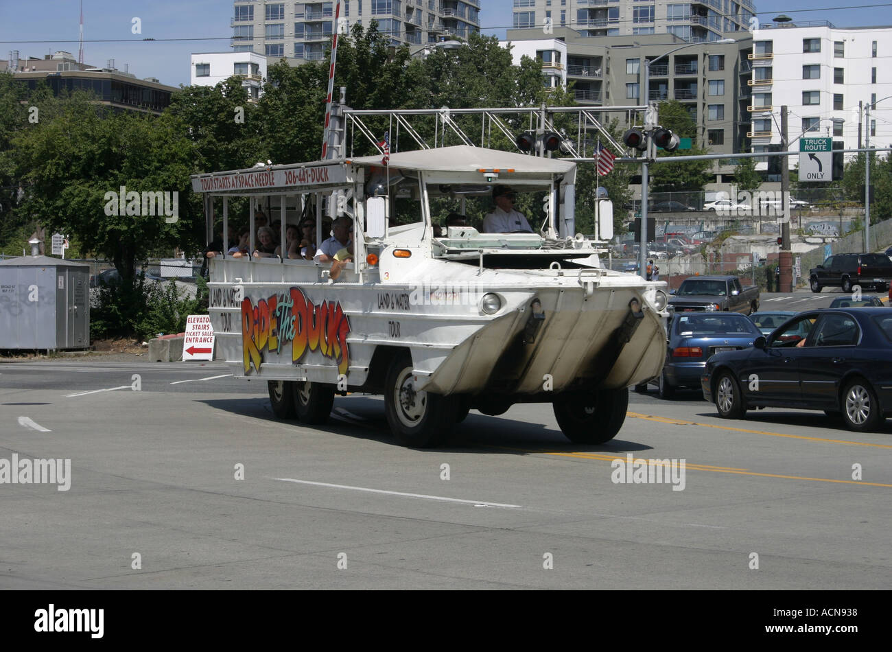 Ride The Ducks Tour Seattle WA Stock Photo - Alamy