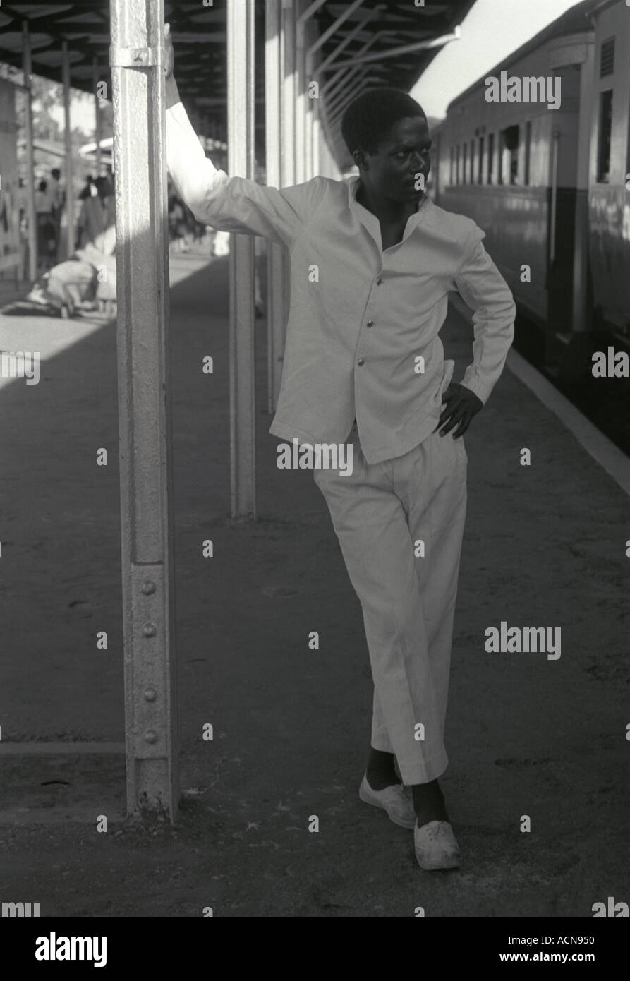 Station porter at Mombasa Station, Kenya, Africa Stock Photo - Alamy