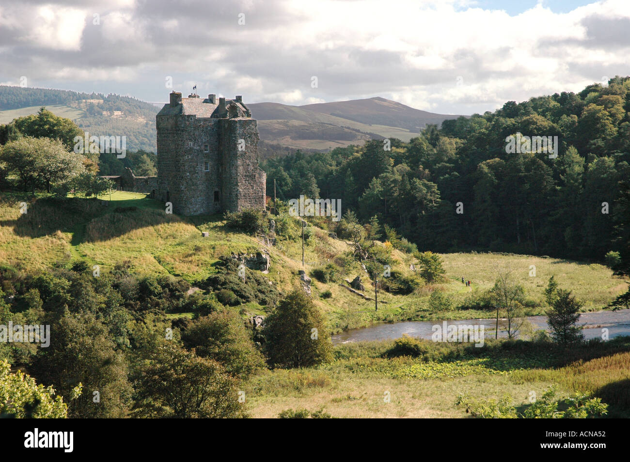 Neidpath Castle Upper Tweed dale Scotland Stock Photo - Alamy