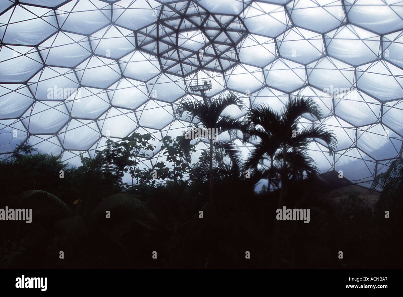 Eden project biome silhouette hi-res stock photography and images - Alamy