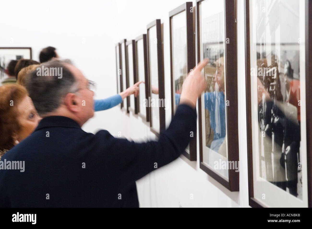 Gallery exhibition hi-res stock photography and images - Alamy