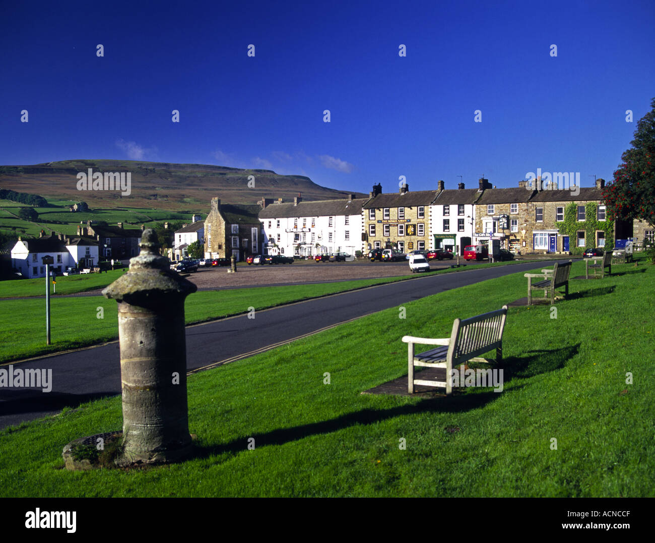 Reeth Swaledale Yorkshire Dales National Park England Stock Photo - Alamy