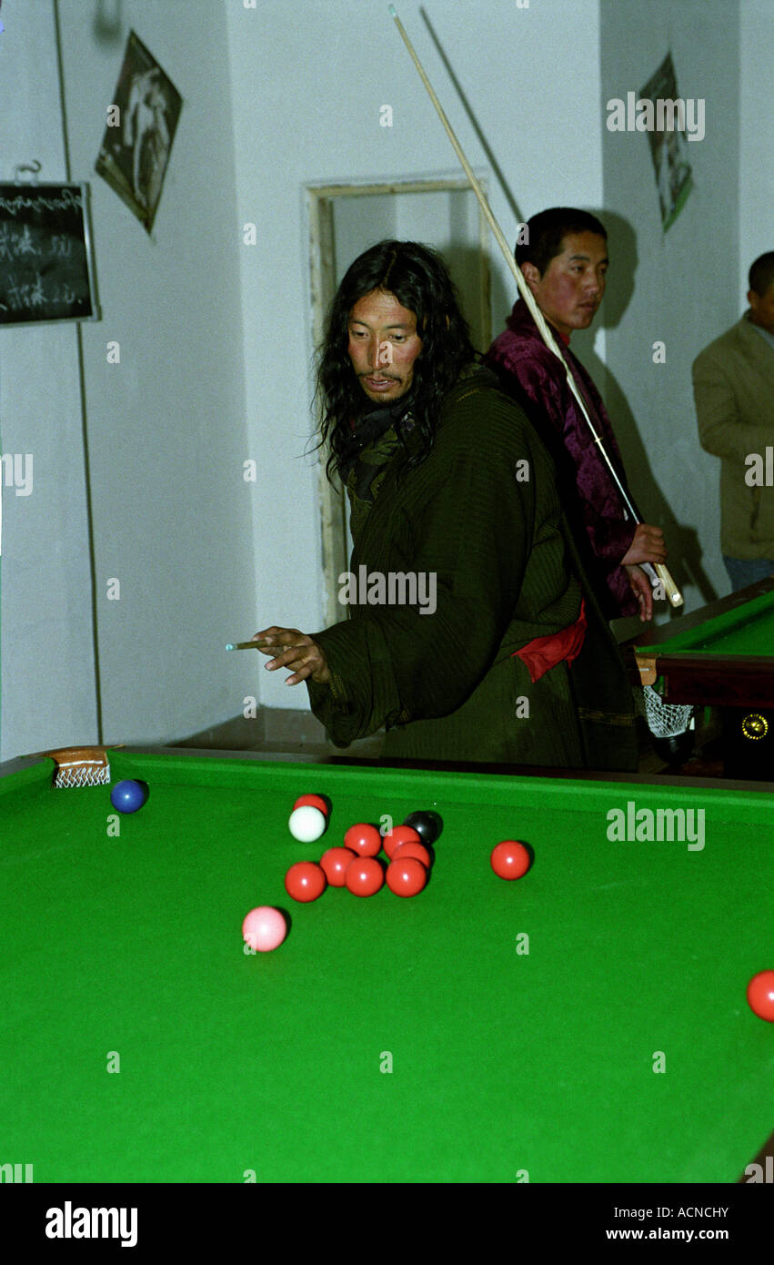 Afternoon pool / biliard game Stock Photo - Alamy