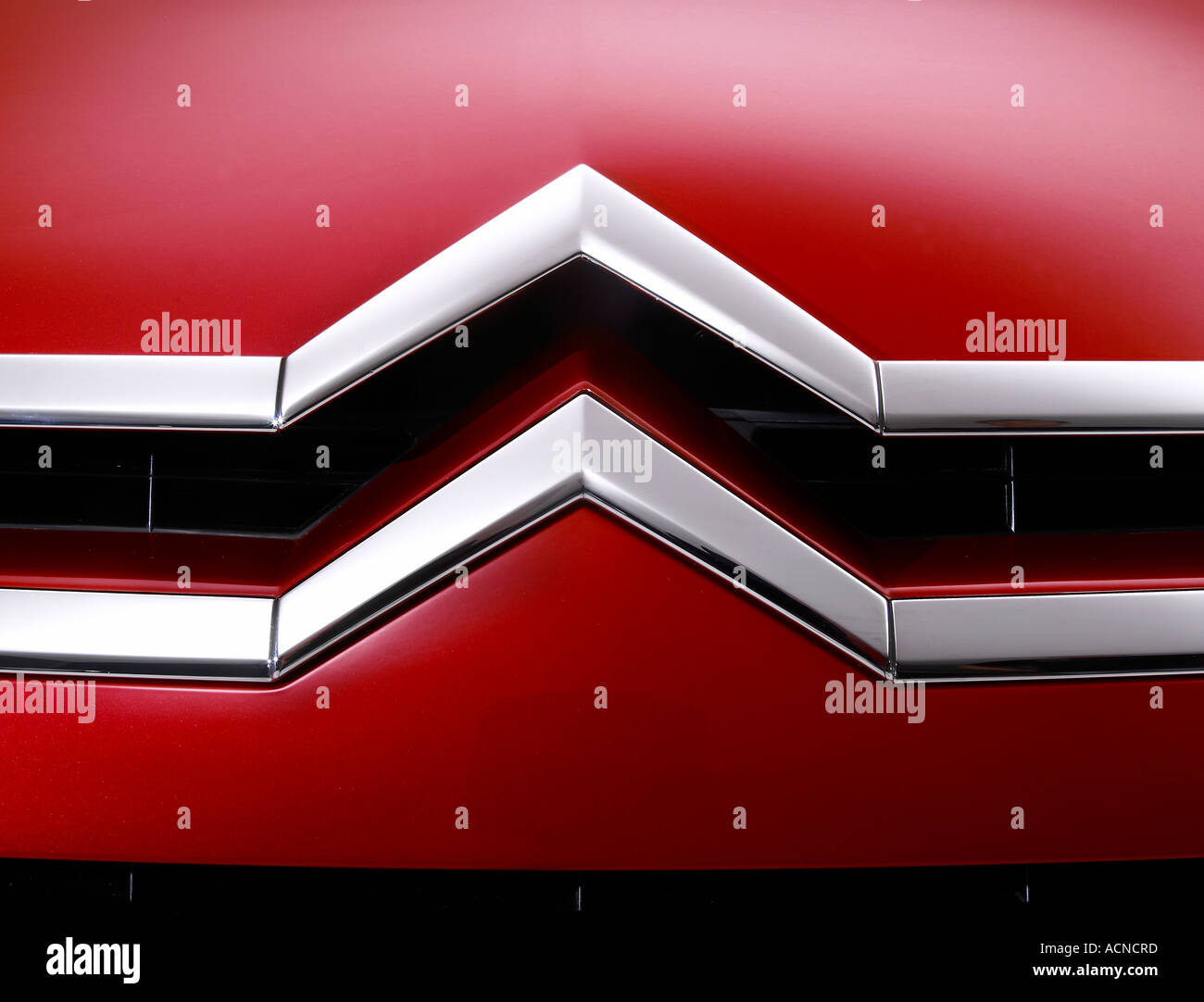 Citroen car badge hi-res stock photography and images - Alamy