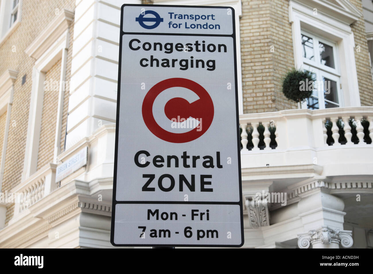 congestion charging sign along park lane london england uk Stock Photo ...