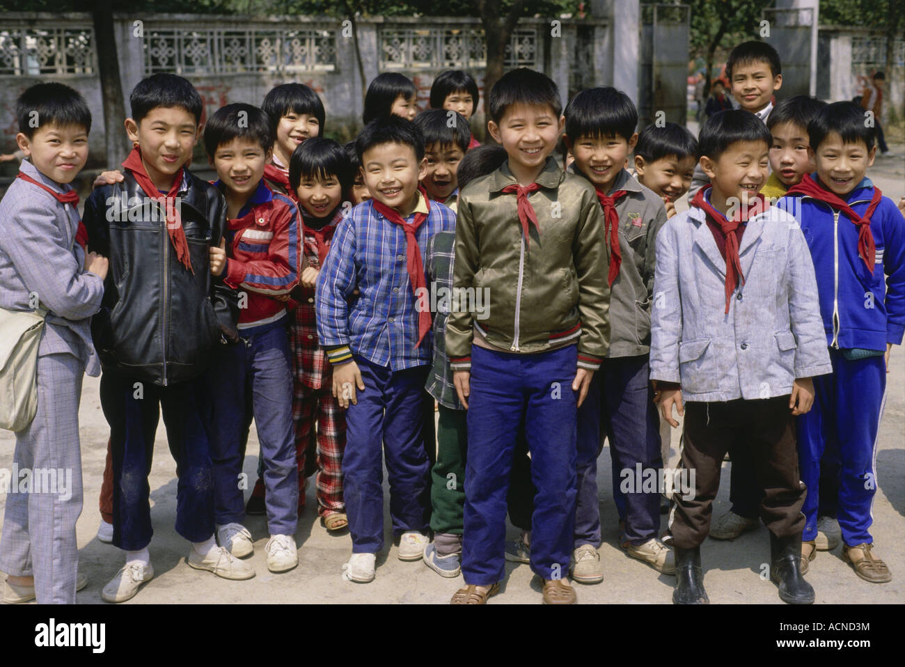 Group of elementary school students in canton hi-res stock photography ...
