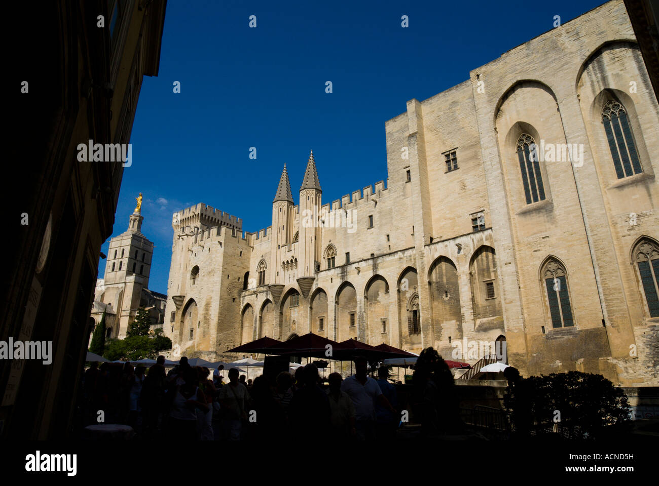 Pope papal castle palace palais france french gothic hi-res stock ...