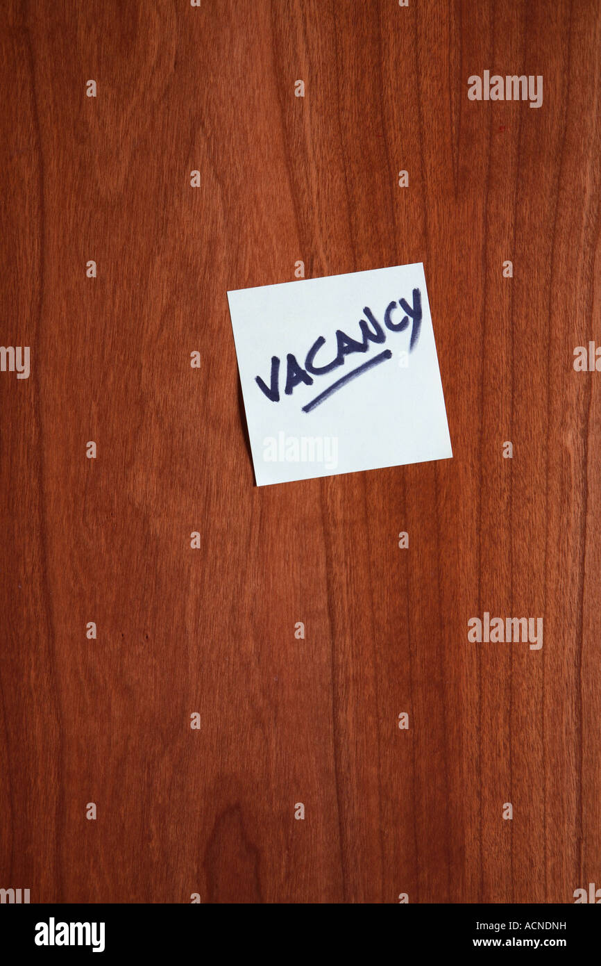 vacancy written on post it note memo Stock Photo - Alamy