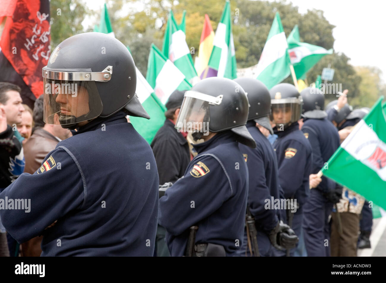 Riot policeman hi-res stock photography and images - Alamy