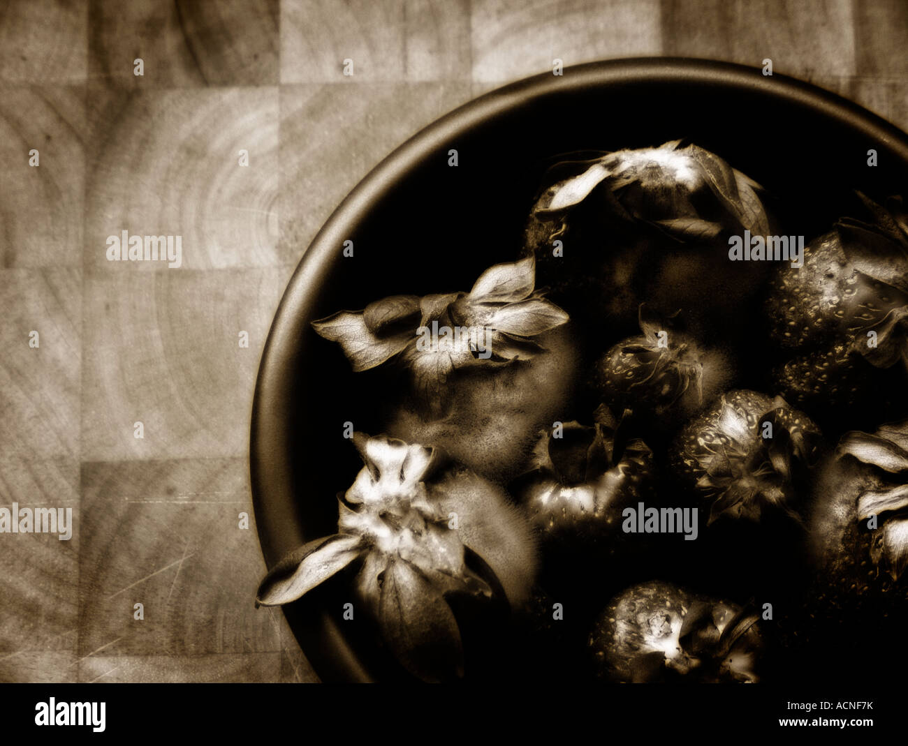 Close up of rotten strawberries in a dish Stock Photo - Alamy