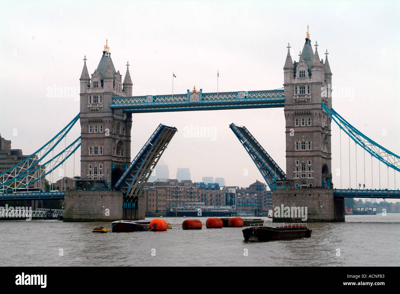 Tower Bridge open Stock Photo - Alamy