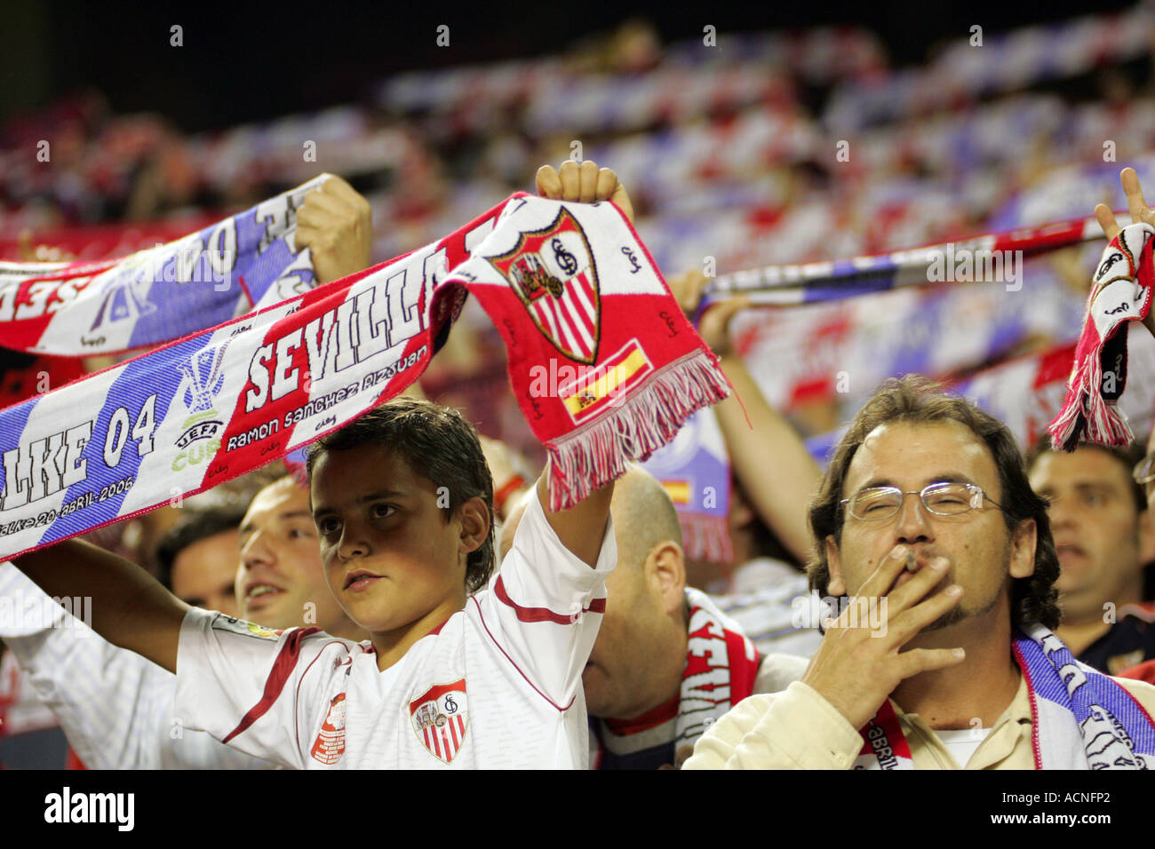Scoring goal celebrating with fans hi-res stock photography and images ...