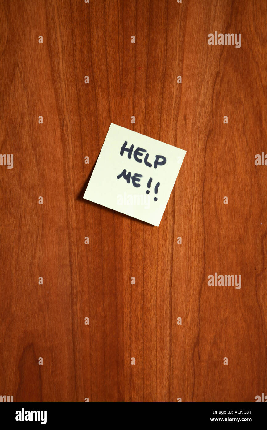 help me written on post it note memo Stock Photo - Alamy