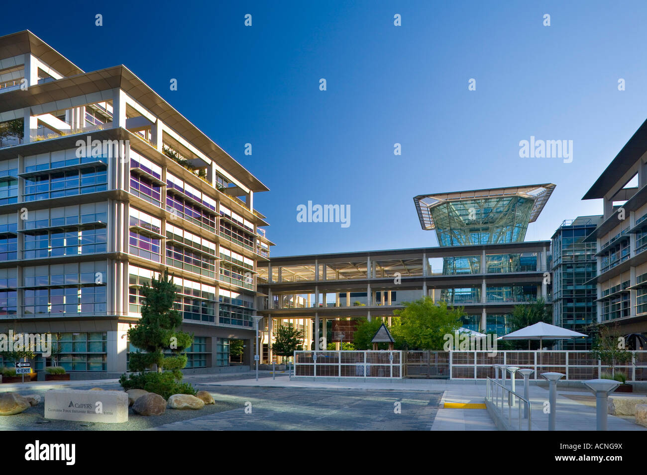 CalPERS Headquarters, Lincoln Plaza, Sacramento, California Stock Photo ...