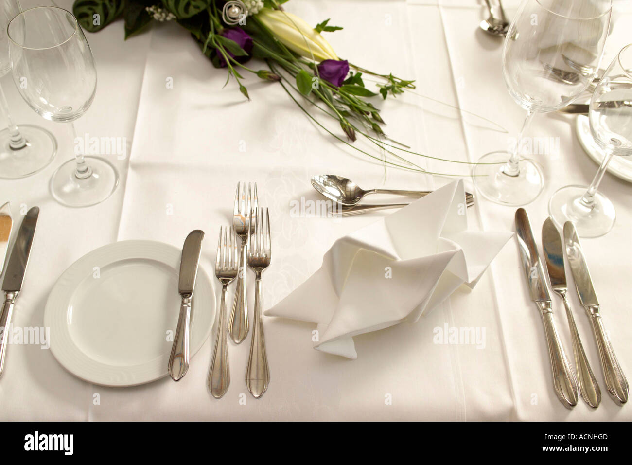 The laid table hi-res stock photography and images - Alamy