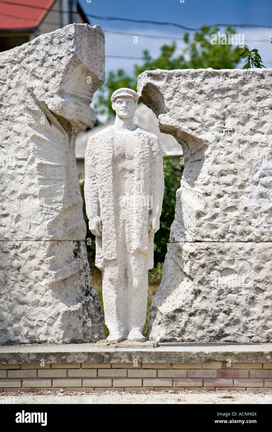 Statue from Communist Statue Park Budapest Stock Photo - Alamy