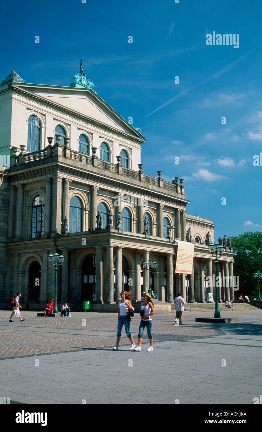 Hanover state opera house hi-res stock photography and images - Alamy