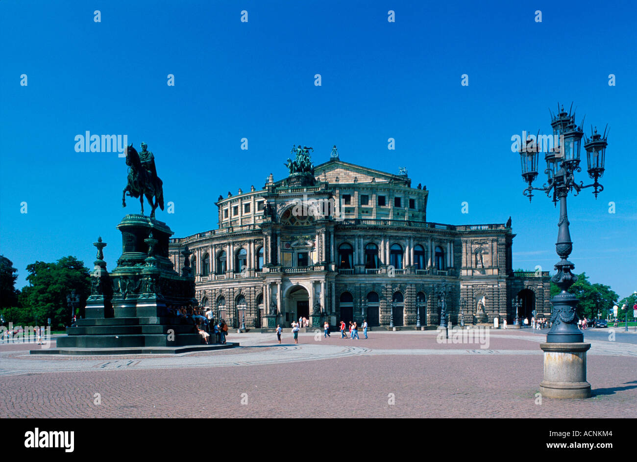 Geography travel germany dresden buildings hi-res stock photography and ...