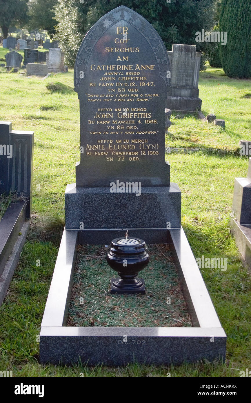 Welsh language marble headstone on grave in Cathays Cemetery Cardiff UK ...