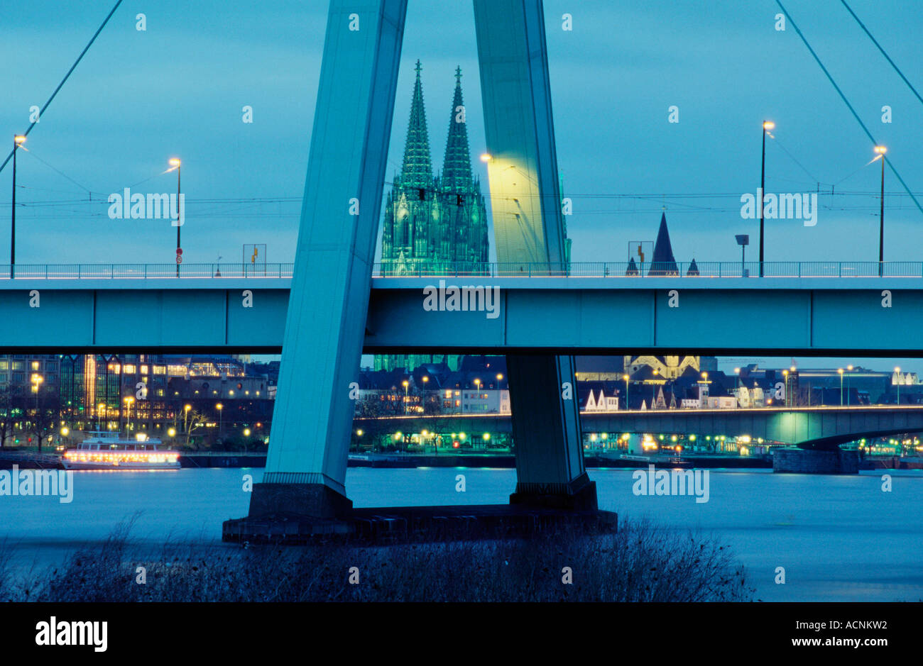 Severins bridge and cologne cathedral hi-res stock photography and ...