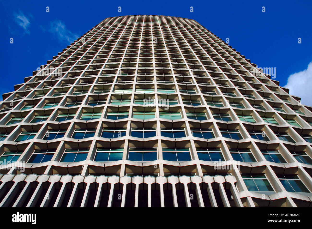Point skyscraper hi-res stock photography and images - Alamy