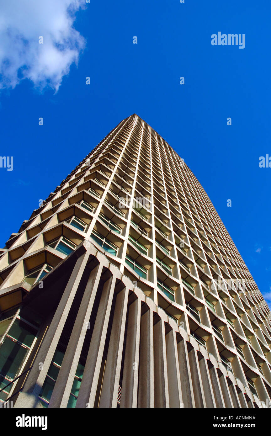 Center point building london hi-res stock photography and images - Alamy