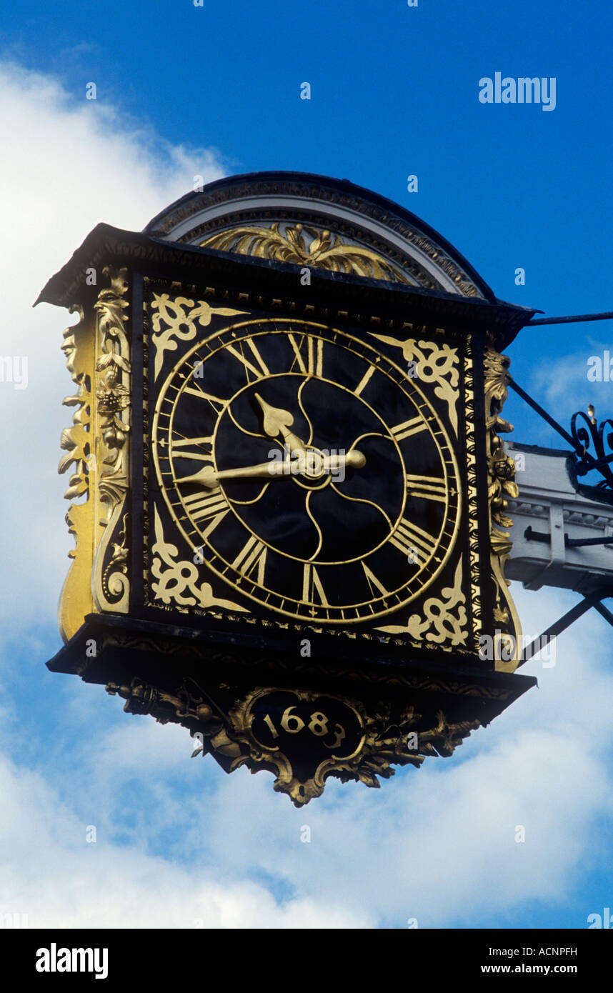 Guildhall Clock "John Aylward's" High Street, Guildford, Surrey, UK ...