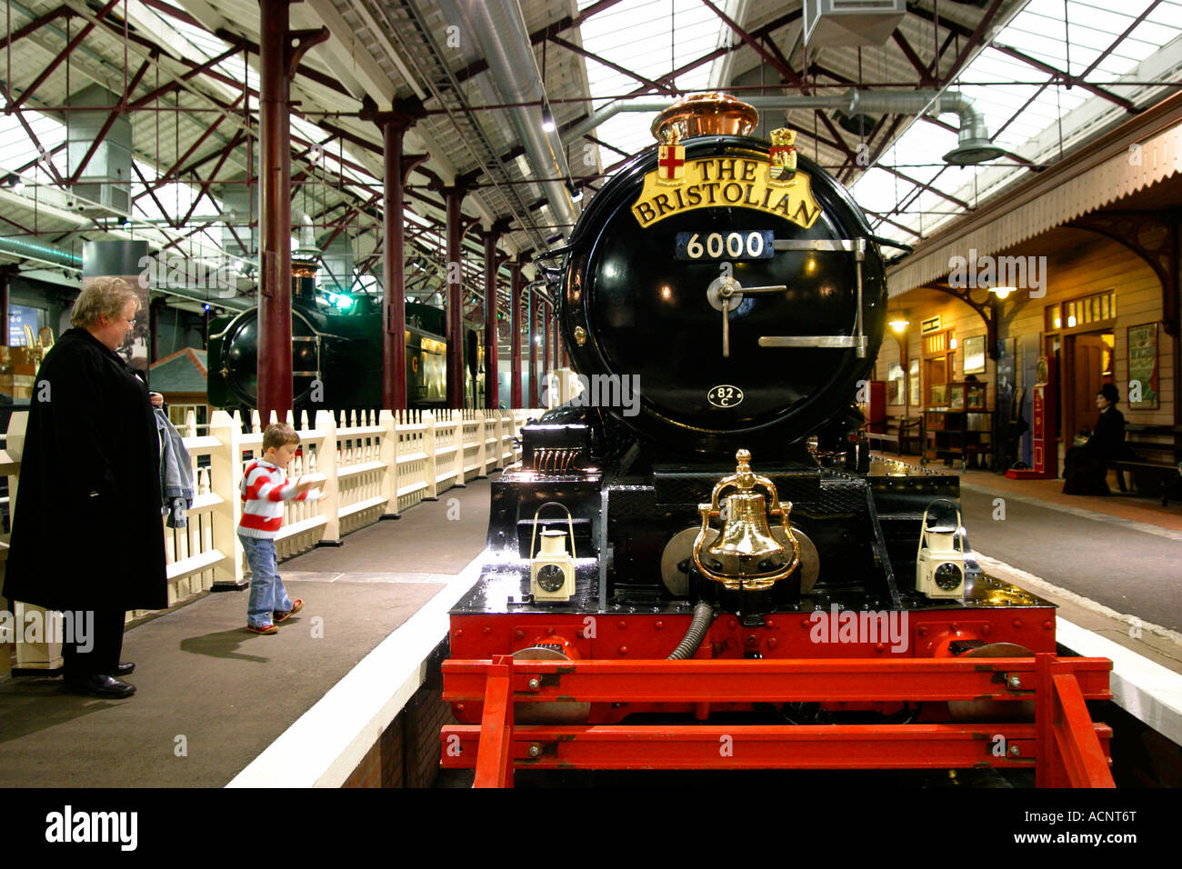 Great western railway castle class High Resolution Stock Photography ...