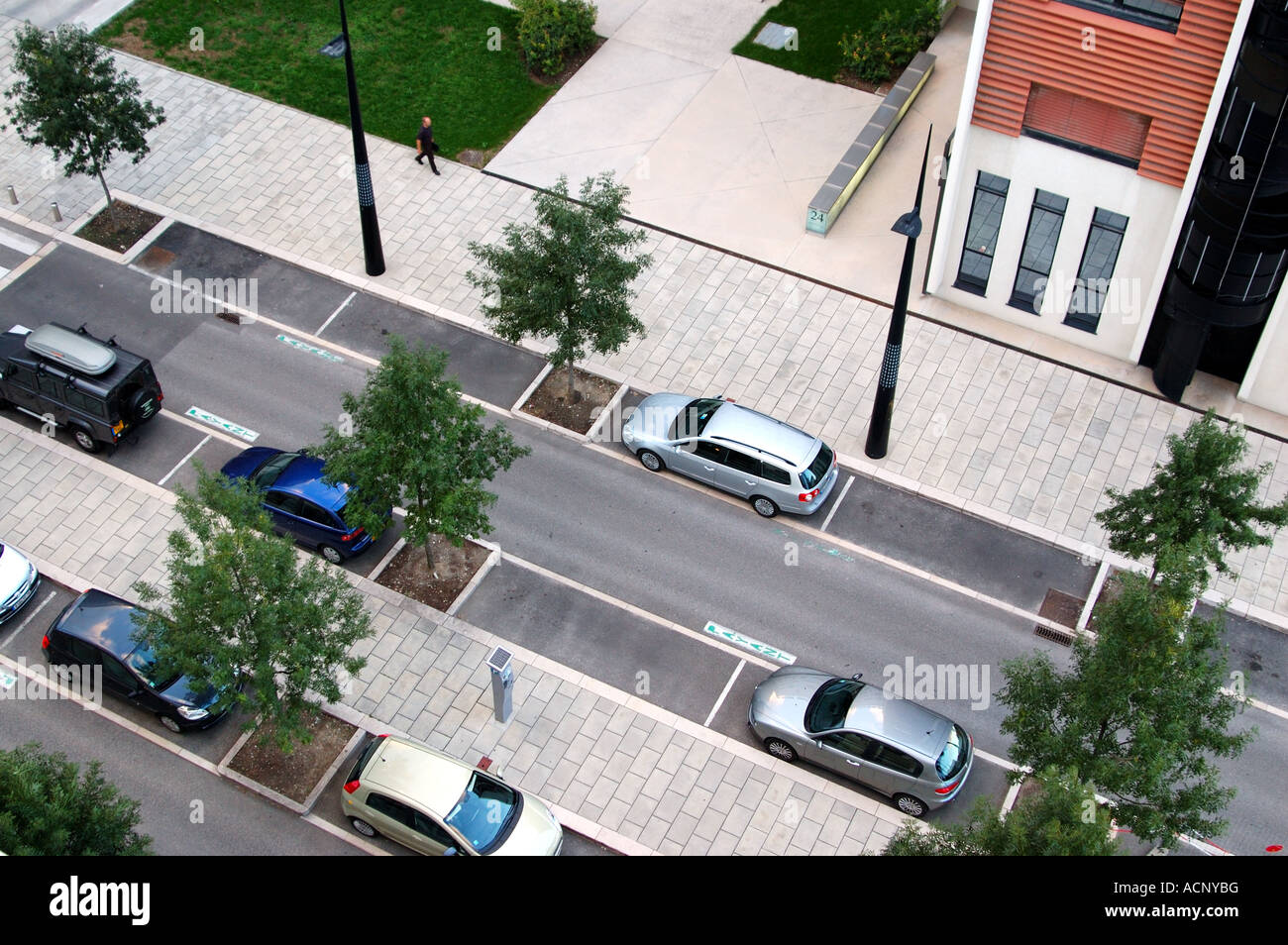Parking lot arrangement hi-res stock photography and images - Alamy