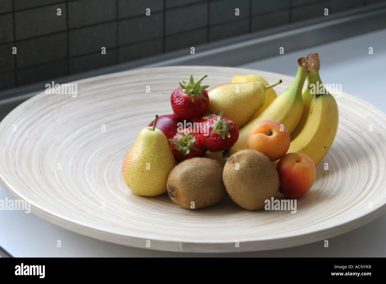 Fruit bowl - Obstschale Stock Photo - Alamy