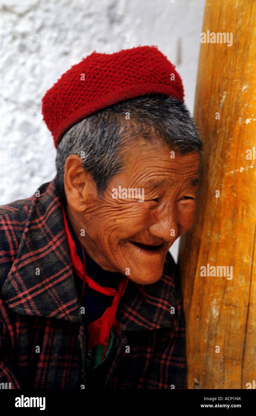 World travel destinations documentry hi-res stock photography and ...