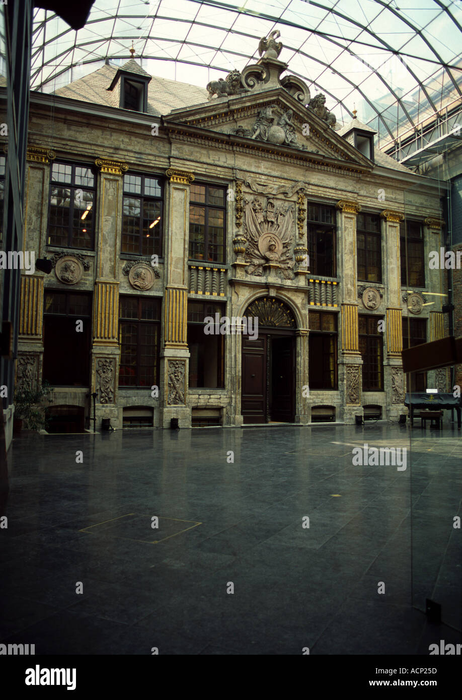 Bellone hi-res stock photography and images - Alamy