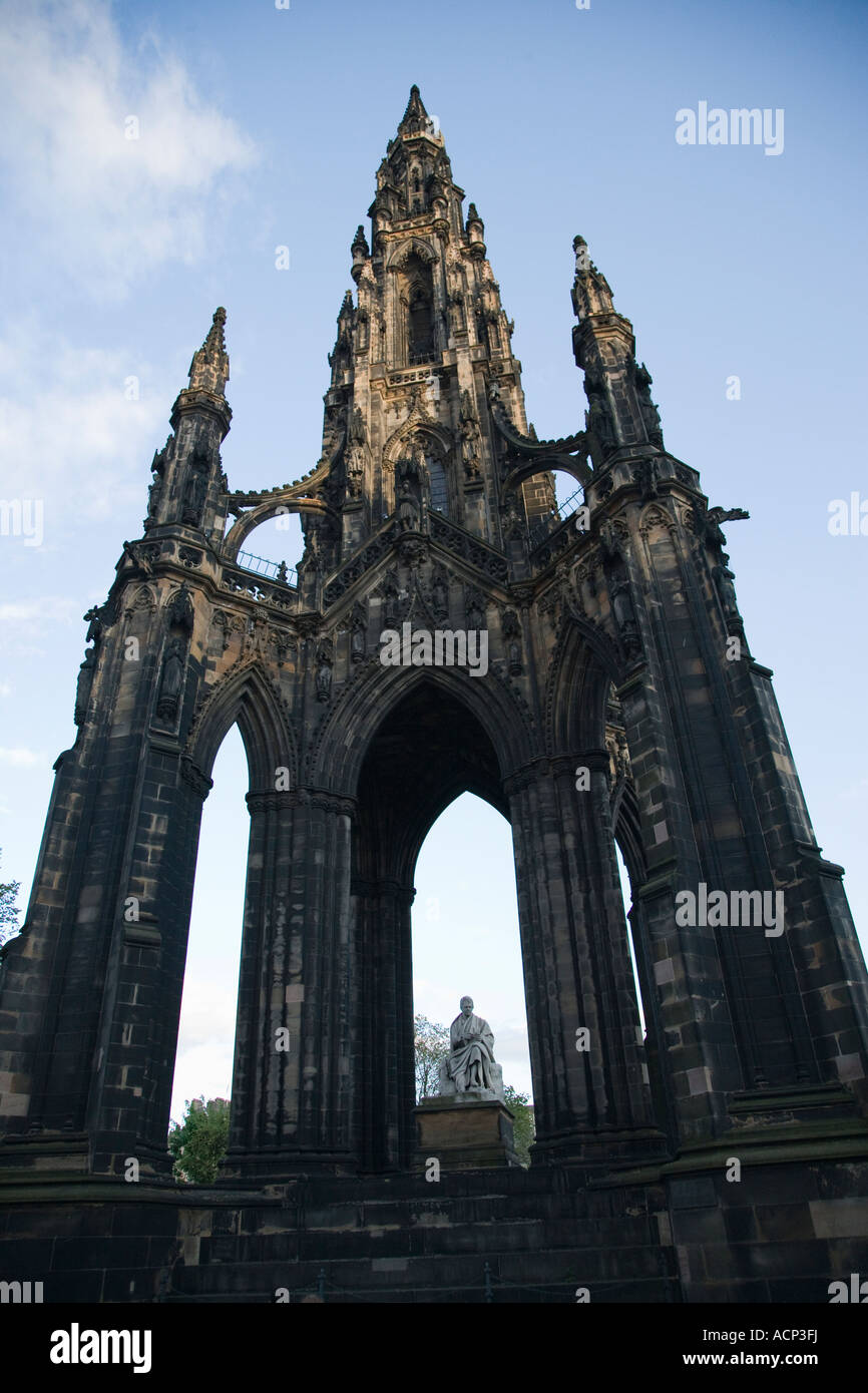 Sir Walter Scott Monument. Edinburgh, Scotland Stock Photo - Alamy