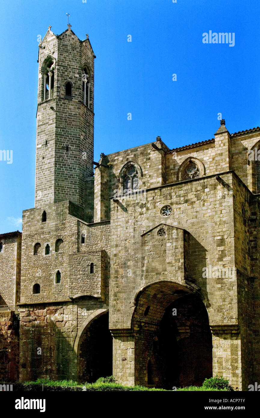 Roman wall - Barcelona - Spain Stock Photo - Alamy