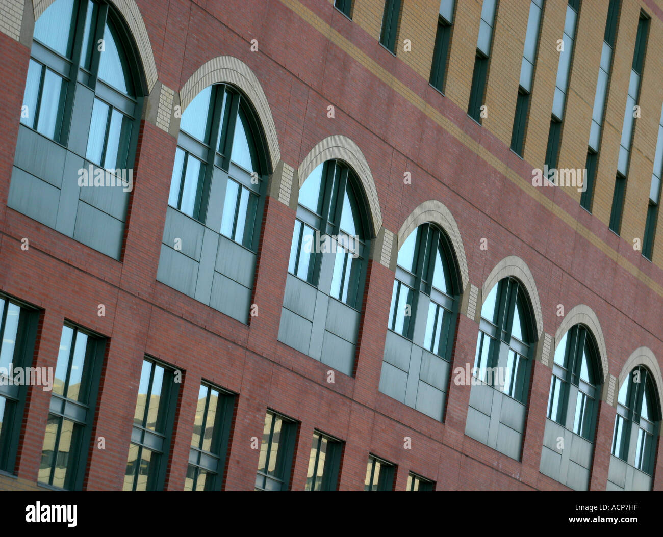 Cotemporary architecture hi-res stock photography and images - Alamy