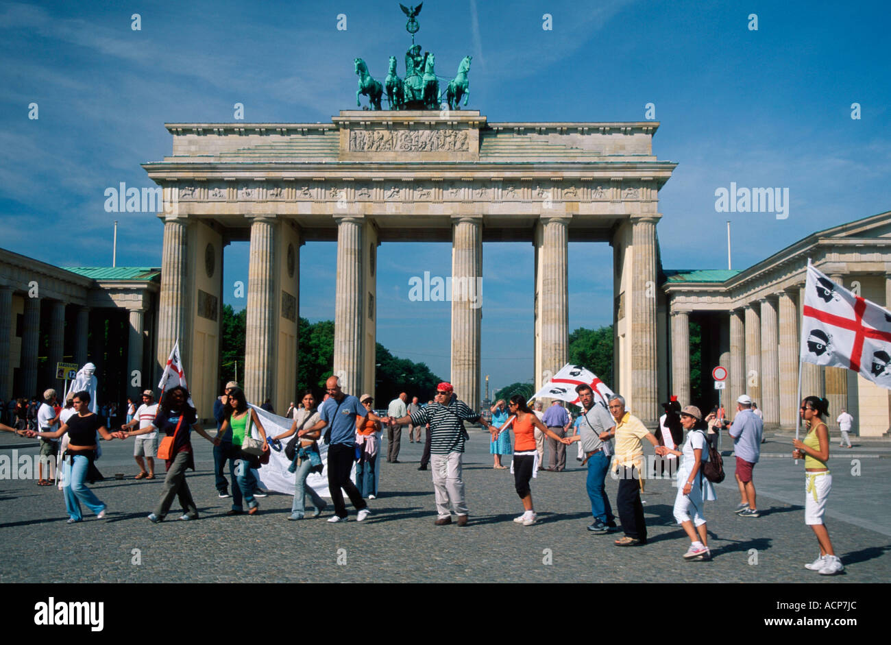 Berlin gate flag hi-res stock photography and images - Alamy